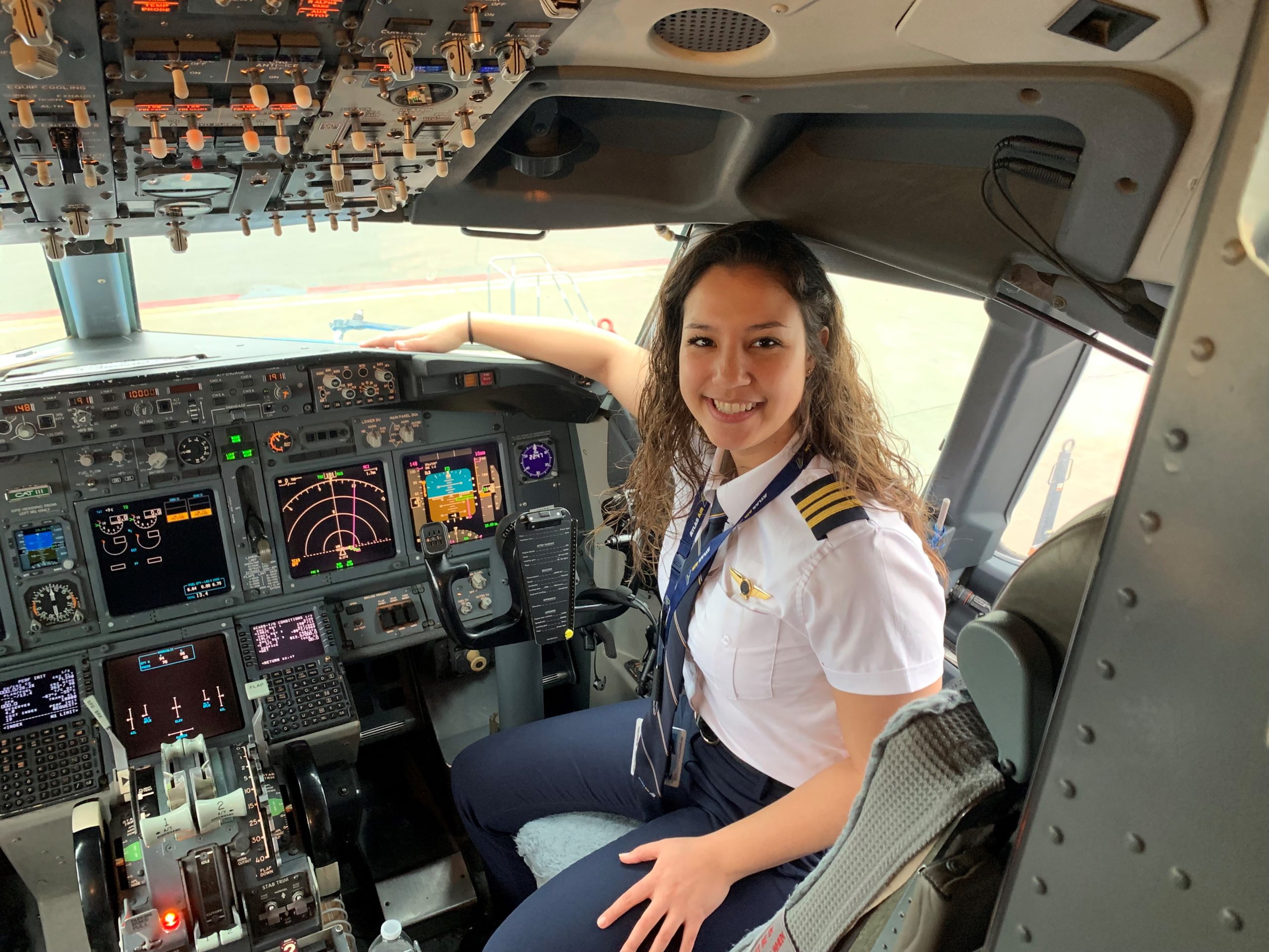 Women s History Month An Interview With 737 First Officer Danielle Women s History Month An Interview With 737 First Officer Danielle
