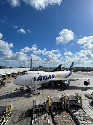 How Atlas Air Rose to the Occasion this Valentine’s Day - Atlas Air ...