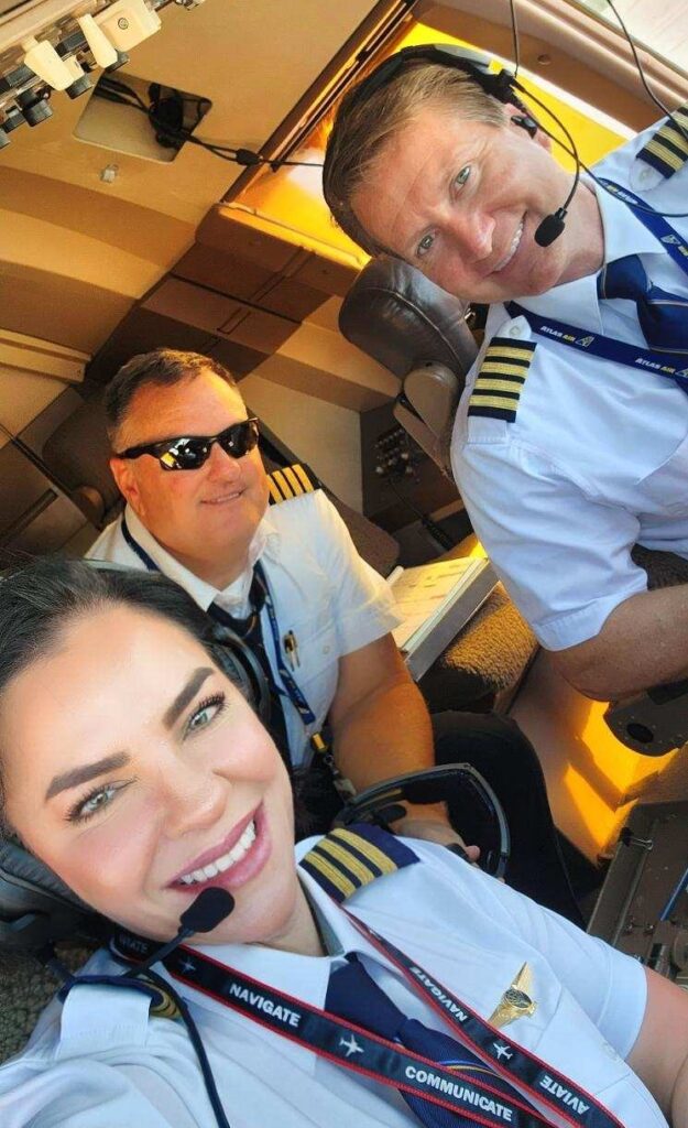 Atlas-operated Boeing Dreamlifter Steals the Show at AirVenture 2023 ...