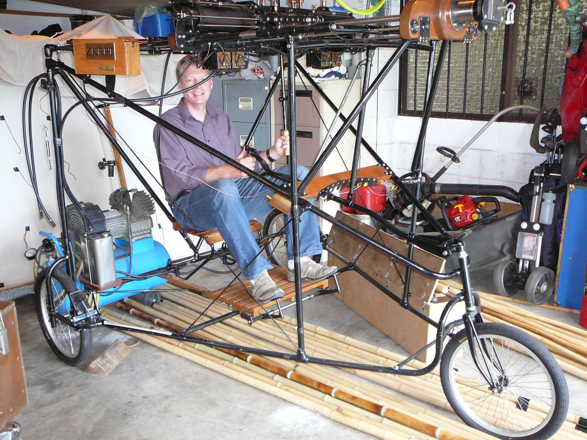 at the controls - Atlas Air Worldwide